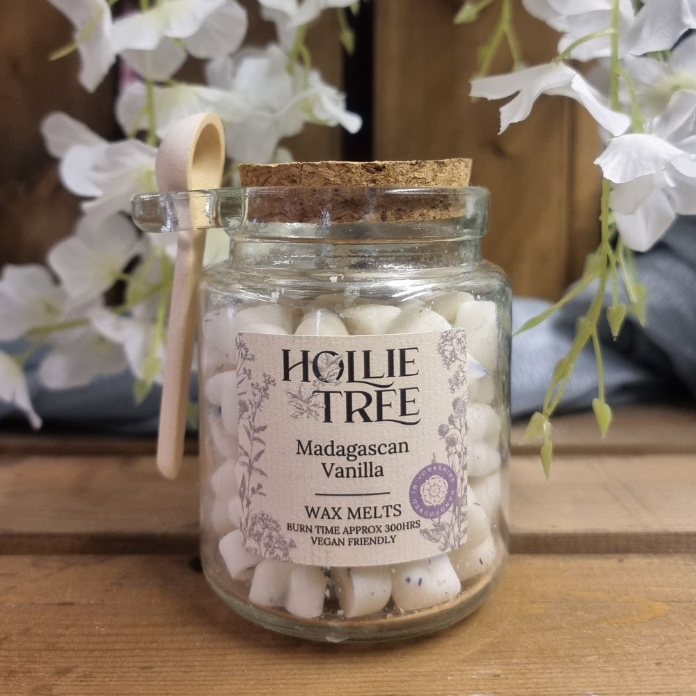 Madagascan Vanilla Melting Pot Wax Melts by Hollie Tree | Clouds